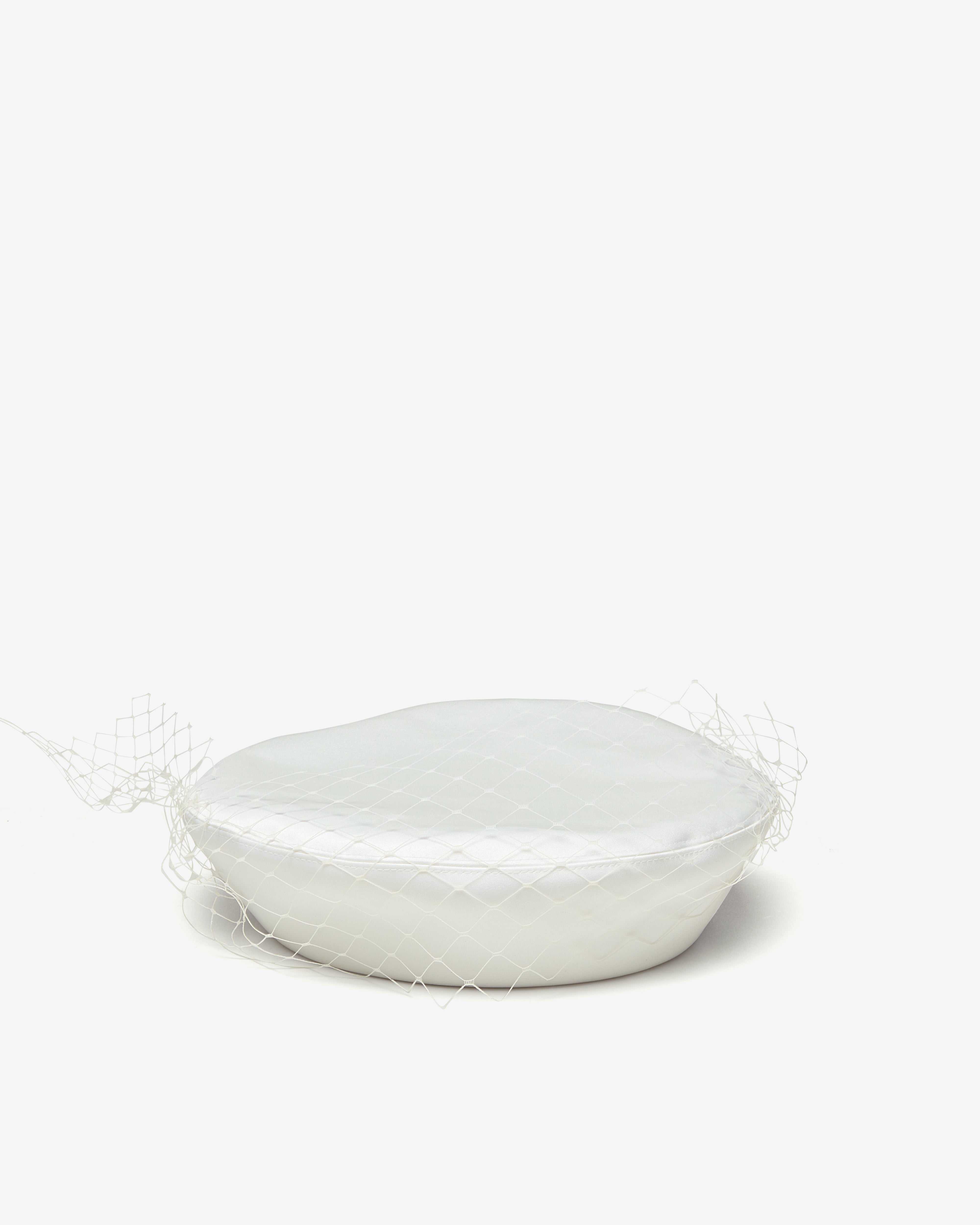 Stephen Jones: Women's Slick Veiled Beret (White) | DSMNY E-SHOP
