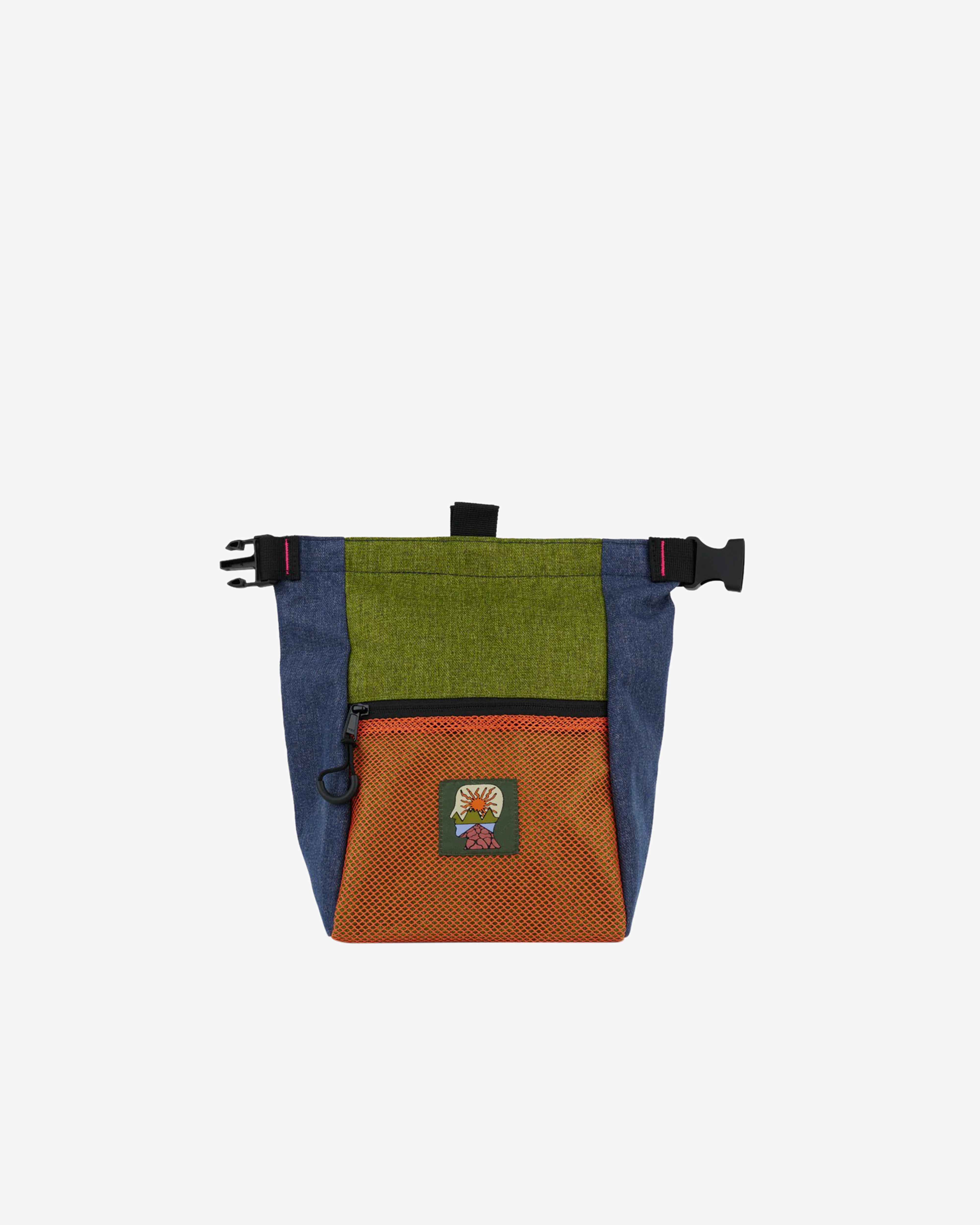 Brain Dead: Large Chalk Bag (Green/Multi) | DSMNY E-SHOP
