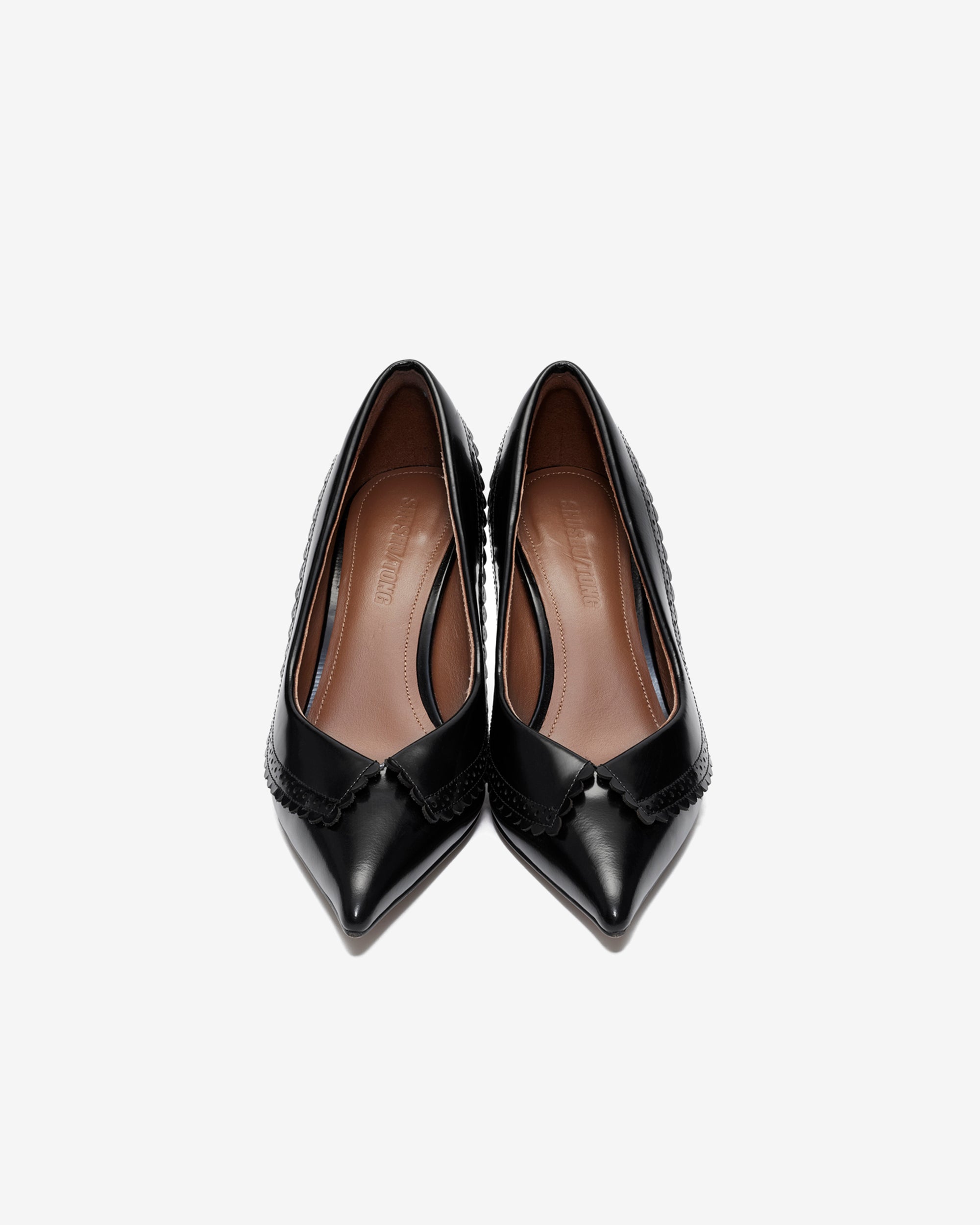 SHUSHU/TONG: Women's Pointed-Toe Lapel Shoes (Black) | DSMNY E-SHOP